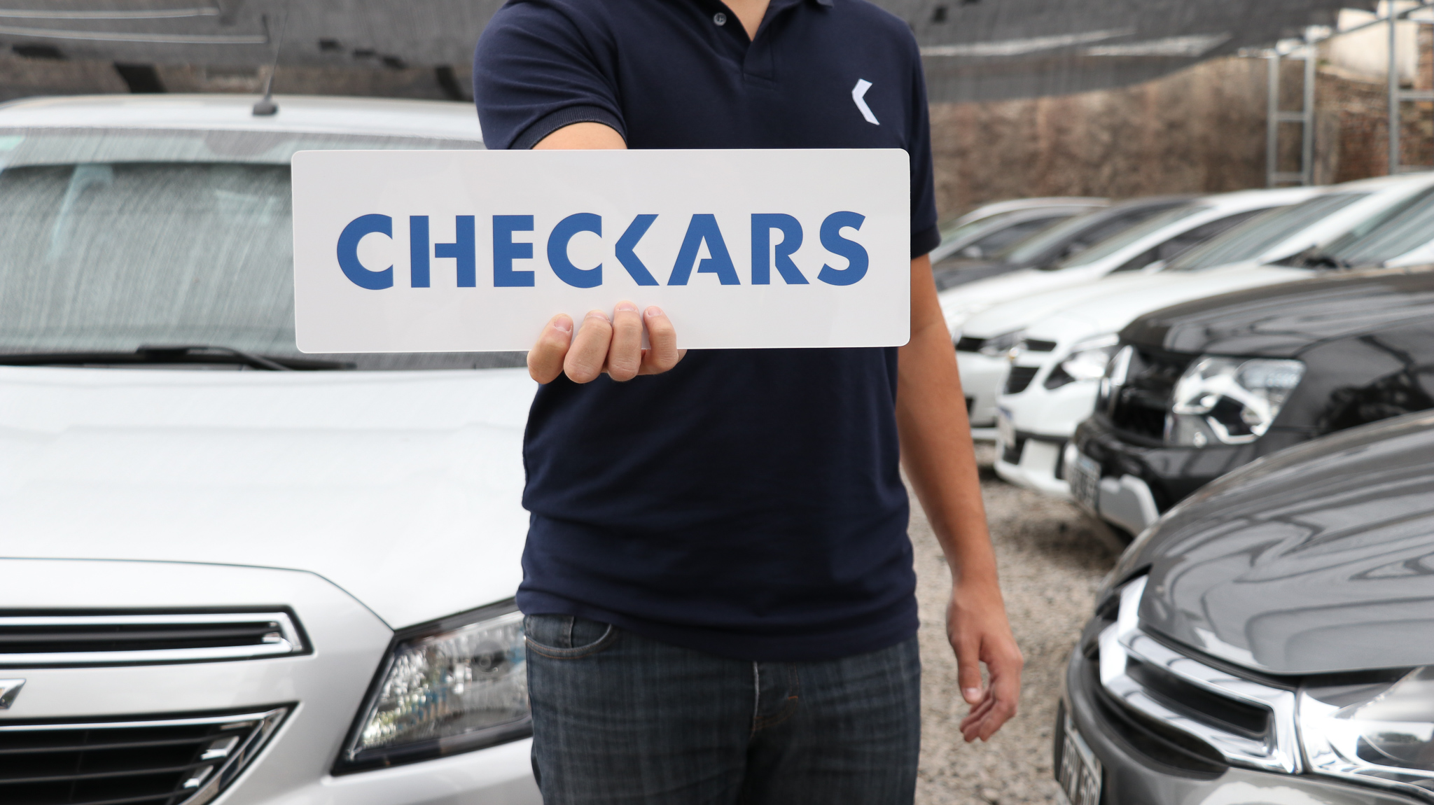 Con Checkars comprar autos usados ahora es más fácil. - Emprelatam